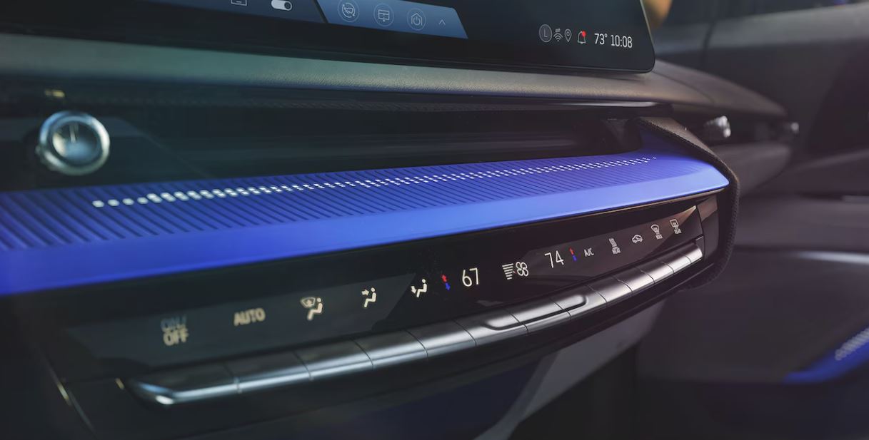 Electrifying Luxury: The 2025 Cadillac Optiq Leads the Charge